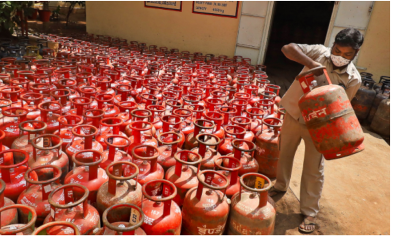 What is the role of LPG in India's energy transition? - Climate Fact Checks